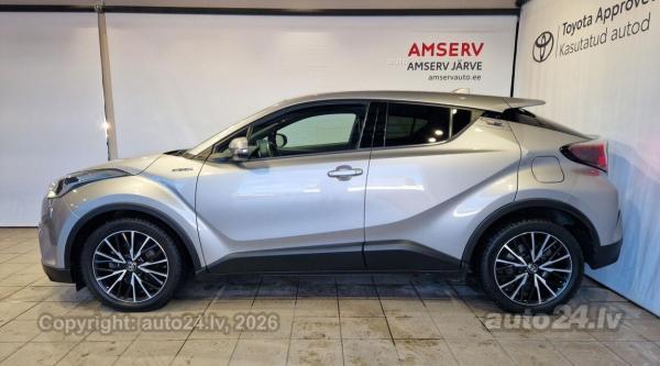 Pelēks Toyota C-HR 2018 Tallina, ar dzinēja tilpumu 1.80 L un nobraukumu 99 tūkst. km par 17290 €, foto 3 vietnē AUTOMOTO.COM.LV