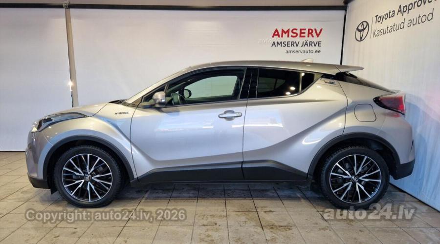 Серый Тойота C-HR 2018 в Таллин, объемом двигателя 1.80 л и пробегом 99 тыс. км за 17290 €, фото 3 на AUTOMOTO.COM.LV
