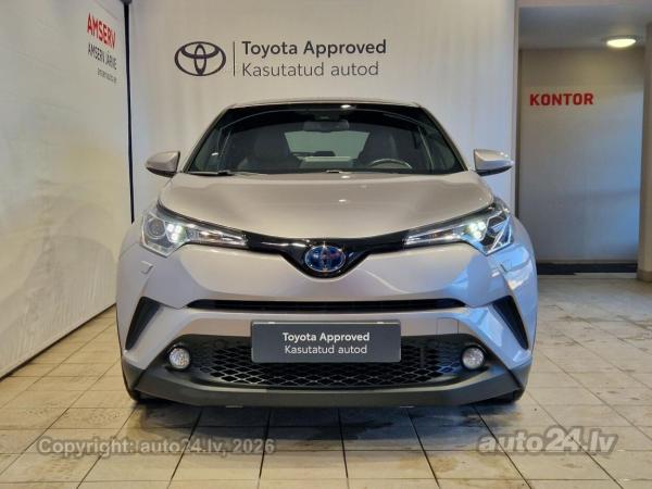 Pelēks Toyota C-HR 2018 Tallina, ar dzinēja tilpumu 1.80 L un nobraukumu 99 tūkst. km par 17290 €, foto 5 vietnē AUTOMOTO.COM.LV