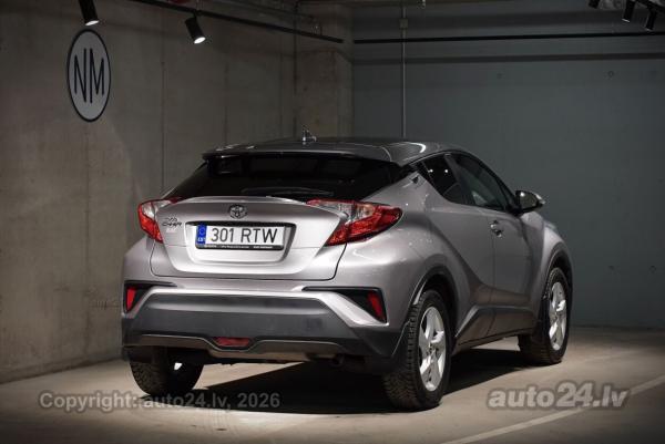Grey Toyota C-HR 2018 in Tallinn, with an engine capacity of 1.20 L and mileage of 74 thousand km for 15490 €, photo 4 on AUTOMOTO.COM.LV