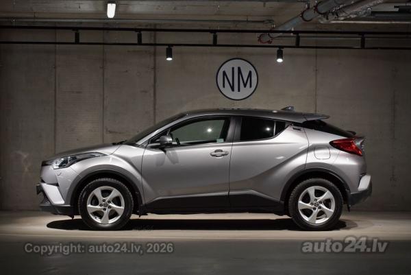 Grey Toyota C-HR 2018 in Tallinn, with an engine capacity of 1.20 L and mileage of 74 thousand km for 15490 €, photo 7 on AUTOMOTO.COM.LV
