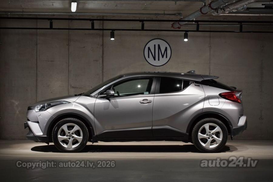 Pelēks Toyota C-HR 2018 Tallina, ar dzinēja tilpumu 1.20 L un nobraukumu 74 tūkst. km par 15490 €, foto 7 vietnē AUTOMOTO.COM.LV