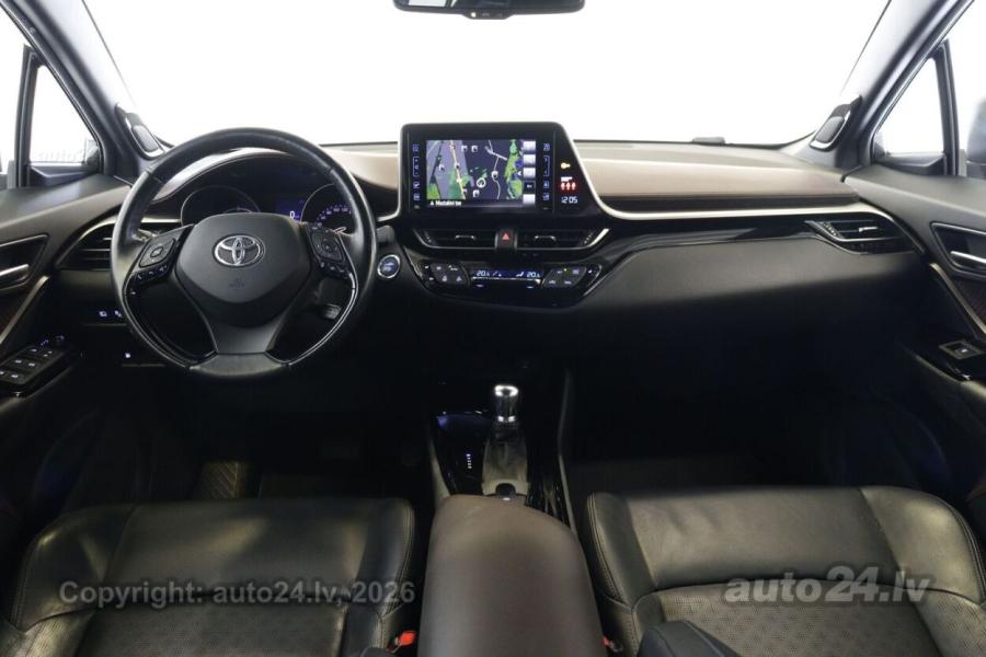 Grey Toyota C-HR 2018 in Tallinn, with an engine capacity of 1.80 L and mileage of 148 thousand km for 16000 €, photo 8 on AUTOMOTO.COM.LV