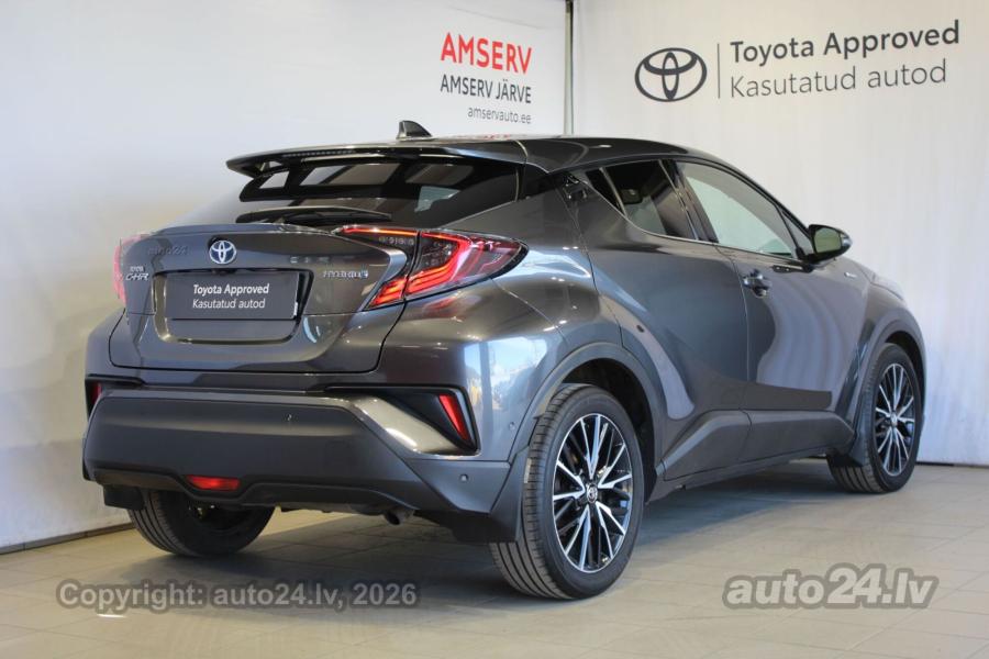 Pelēks Toyota C-HR 2018 Tallina, ar dzinēja tilpumu 1.80 L un nobraukumu 151 tūkst. km par 16490 €, foto 3 vietnē AUTOMOTO.COM.LV