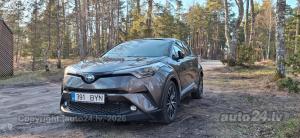 Pelēks Toyota C-HR 2018 Tallina, ar dzinēja tilpumu 1.80 L un nobraukumu 104 tūkst. km par 18500 €, foto 3 vietnē AUTOMOTO.COM.LV