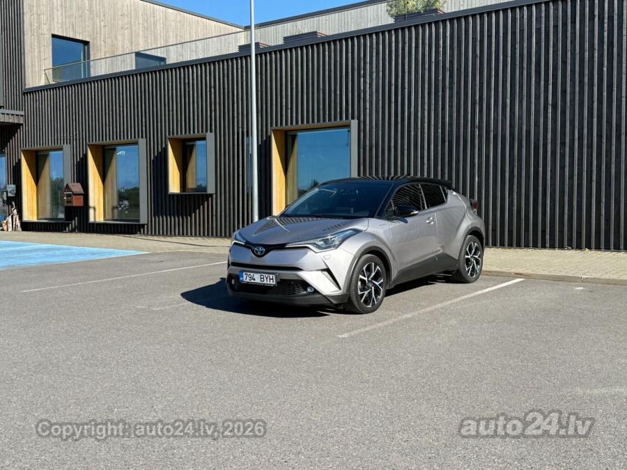 Pelēks Toyota C-HR 2018 Tallina, ar dzinēja tilpumu 1.80 L un nobraukumu 133 tūkst. km par 16590 €, foto 1 vietnē AUTOMOTO.COM.LV