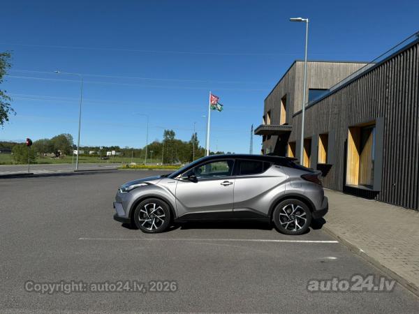Pelēks Toyota C-HR 2018 Tallina, ar dzinēja tilpumu 1.80 L un nobraukumu 133 tūkst. km par 16590 €, foto 6 vietnē AUTOMOTO.COM.LV