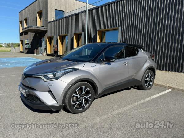 Pelēks Toyota C-HR 2018 Tallina, ar dzinēja tilpumu 1.80 L un nobraukumu 133 tūkst. km par 16590 €, foto 7 vietnē AUTOMOTO.COM.LV