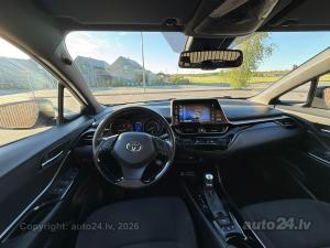 Pelēks Toyota C-HR 2018 Tallina, ar dzinēja tilpumu 1.80 L un nobraukumu 133 tūkst. km par 16590 €, foto 17 vietnē AUTOMOTO.COM.LV