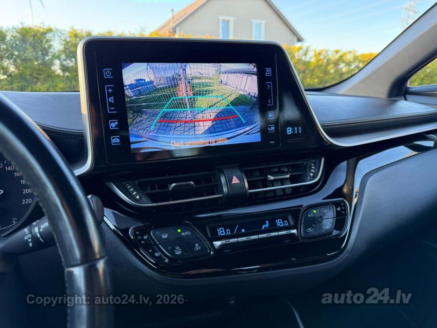 Pelēks Toyota C-HR 2018 Tallina, ar dzinēja tilpumu 1.80 L un nobraukumu 133 tūkst. km par 16590 €, foto 24 vietnē AUTOMOTO.COM.LV