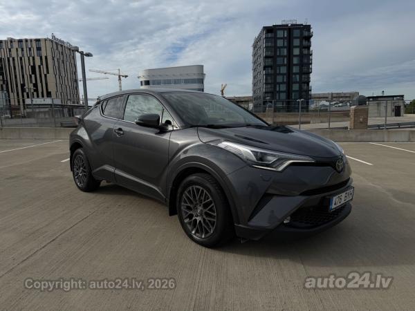 Grey Toyota C-HR 2018 in Tallinn, with an engine capacity of 1.20 L and mileage of 135 thousand km for 13899 €, photo 1 on AUTOMOTO.COM.LV