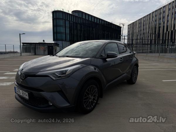 Grey Toyota C-HR 2018 in Tallinn, with an engine capacity of 1.20 L and mileage of 135 thousand km for 13899 €, photo 6 on AUTOMOTO.COM.LV