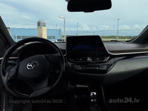 Серый Тойота C-HR 2018 в Таллин, объемом двигателя 1.20 л и пробегом 135 тыс. км за 13899 €, фото 8 на AUTOMOTO.COM.LV