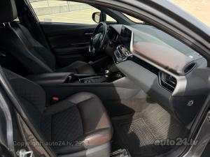 Серый Тойота C-HR 2018 в Таллин, объемом двигателя 1.20 л и пробегом 135 тыс. км за 13899 €, фото 10 на AUTOMOTO.COM.LV