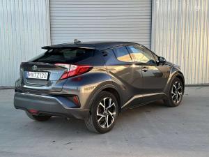 Grey Toyota C-HR 2018 in Klaipeda, with an engine capacity of 1.80 L and mileage of 140 thousand km for 17300 €, photo 14 on AUTOMOTO.COM.LV