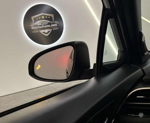 Тойота C-HR 2018 в Мариямполе на AUTOMOTO.COM.LV Серый Тойота C-HR 2018 в Мариямполе, объемом двигателя 1.80 л и пробегом 352 тыс. км за 11950 €, фото 9 на AUTOMOTO.COM.LV