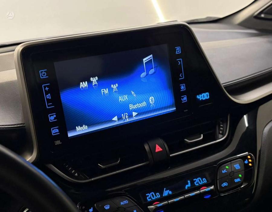 Grey Toyota C-HR 2018 in Marijampole, with an engine capacity of 1.80 L and mileage of 352 thousand km for 11950 €, photo 12 on AUTOMOTO.COM.LV