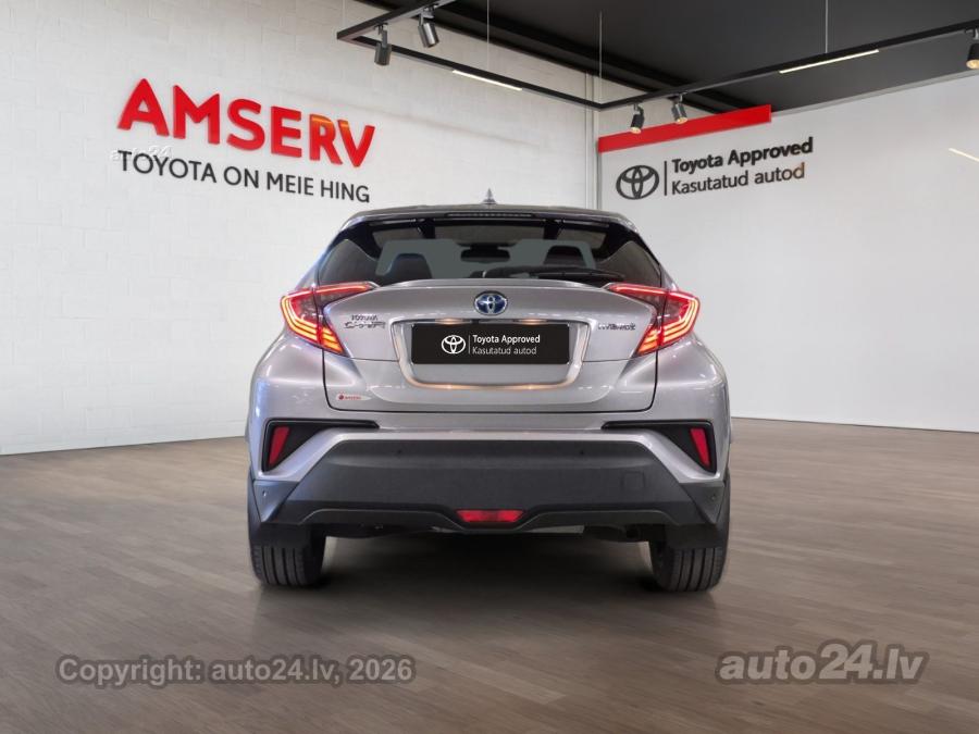 Серый Тойота C-HR 2018 в Таллин, объемом двигателя 1.80 л и пробегом 122 тыс. км за 17490 €, фото 5 на AUTOMOTO.COM.LV