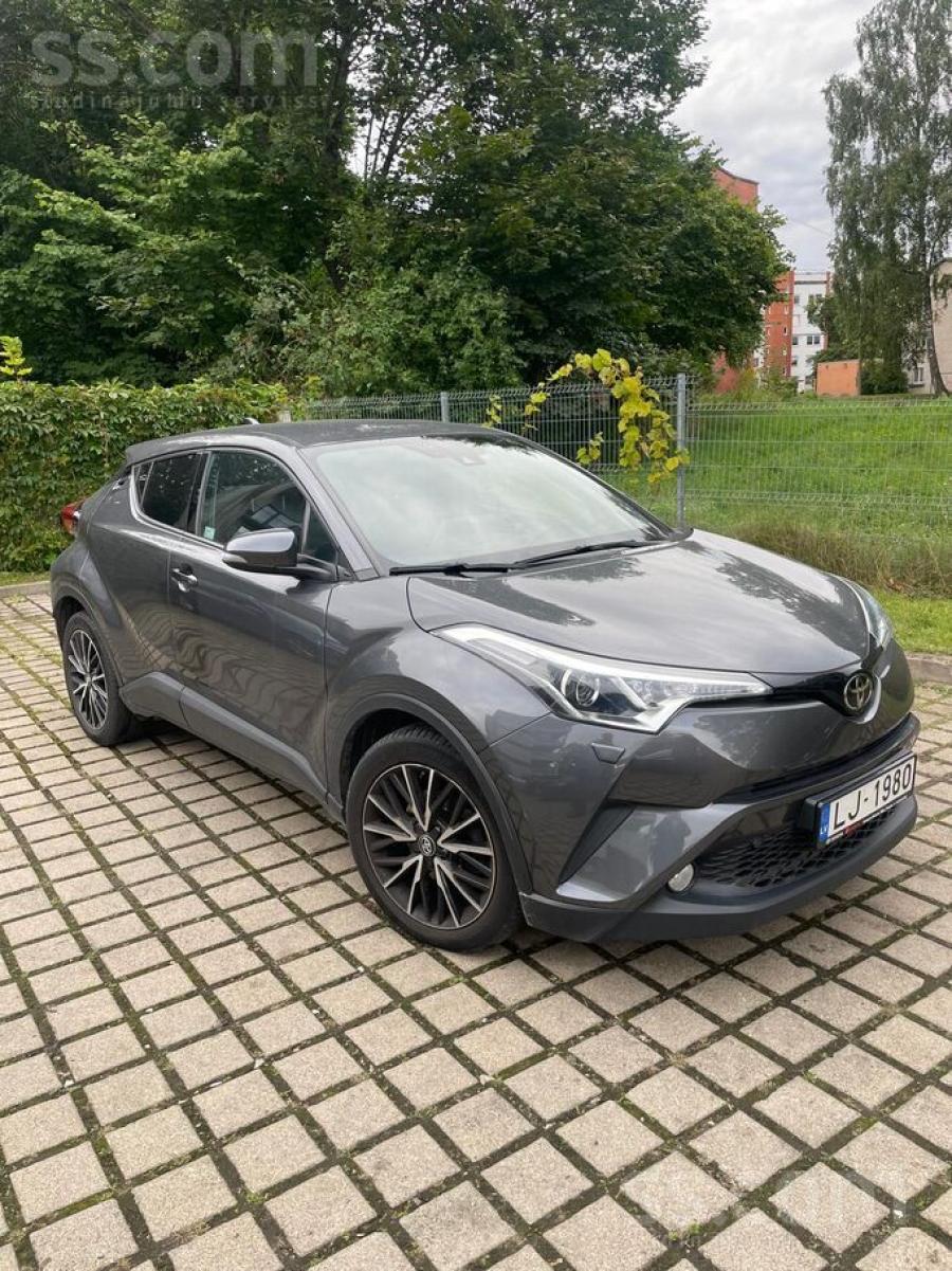 Pelēks Toyota C-HR 2018 Rīga, ar dzinēja tilpumu 1.20 L un nobraukumu 47 tūkst. km par 15000 €, foto 5 vietnē AUTOMOTO.COM.LV