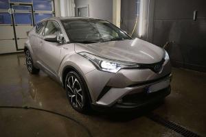 Серый Тойота C-HR 2019 в Вильнюс, объемом двигателя 1.80 л и пробегом 104 тыс. км за 18200 €, фото 3 на AUTOMOTO.COM.LV