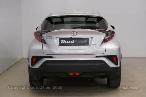 Pelēks Toyota C-HR 2019 Tallina, ar dzinēja tilpumu 1.20 L un nobraukumu 164 tūkst. km par 15490 €, foto 4 vietnē AUTOMOTO.COM.LV