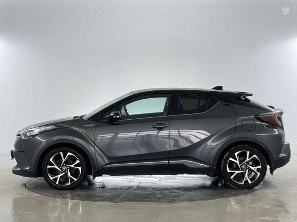Grey Toyota C-HR 2019 in Vilnius, with an engine capacity of 1.80 L and mileage of 149 thousand km for 18900 €, photo 3 on AUTOMOTO.COM.LV