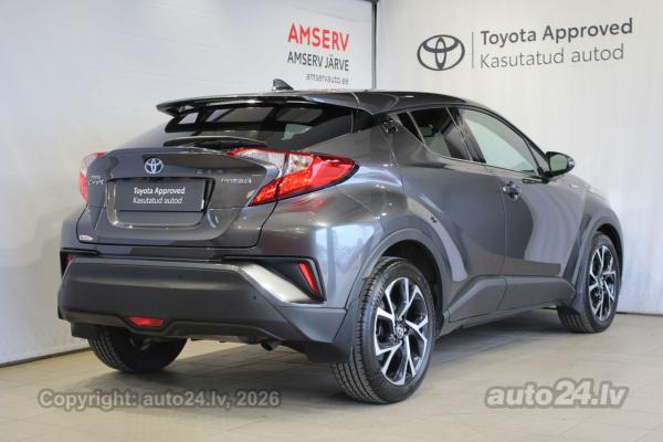 Pelēks Toyota C-HR 2019 Tallina, ar dzinēja tilpumu 1.80 L un nobraukumu 131 tūkst. km par 18290 €, foto 2 vietnē AUTOMOTO.COM.LV