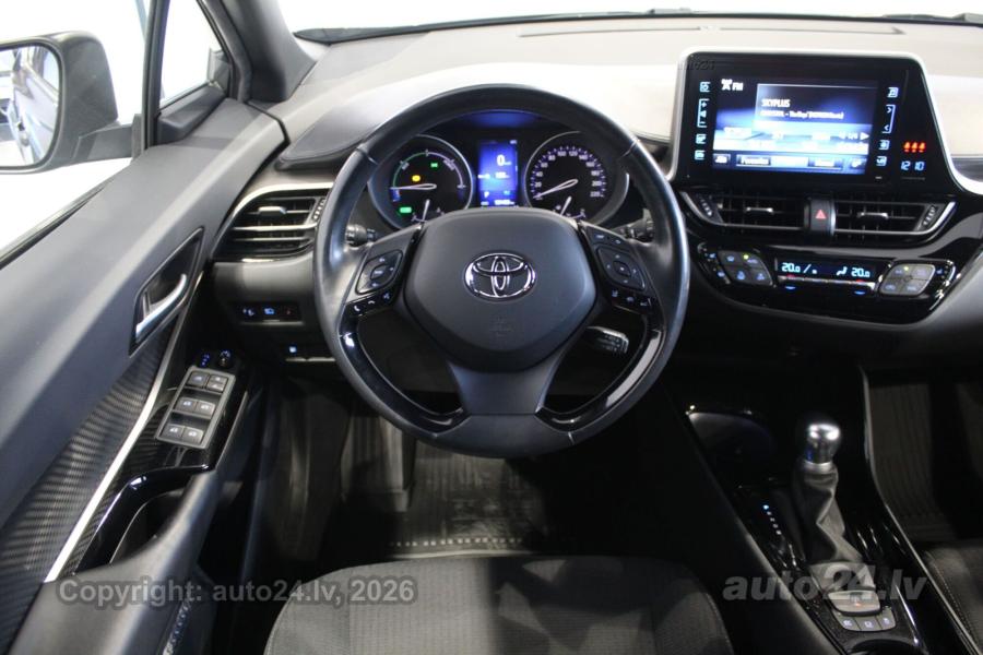Pelēks Toyota C-HR 2019 Tallina, ar dzinēja tilpumu 1.80 L un nobraukumu 131 tūkst. km par 18290 €, foto 10 vietnē AUTOMOTO.COM.LV