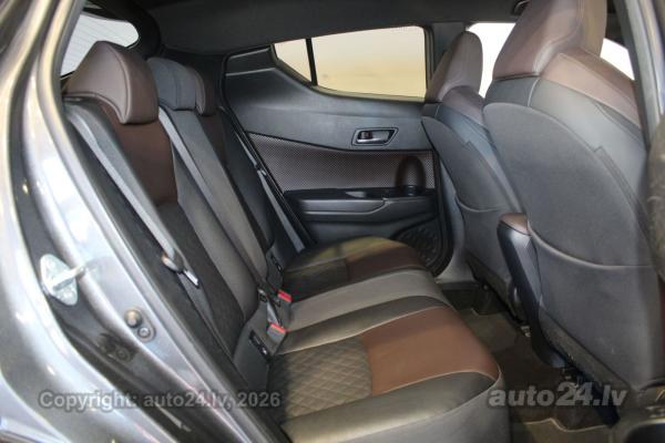 Pelēks Toyota C-HR 2019 Tallina, ar dzinēja tilpumu 1.20 L un nobraukumu 155 tūkst. km par 15990 €, foto 7 vietnē AUTOMOTO.COM.LV