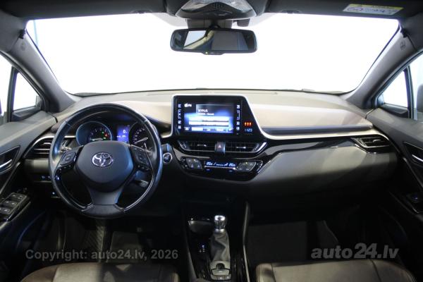 Pelēks Toyota C-HR 2019 Tallina, ar dzinēja tilpumu 1.20 L un nobraukumu 155 tūkst. km par 15990 €, foto 8 vietnē AUTOMOTO.COM.LV
