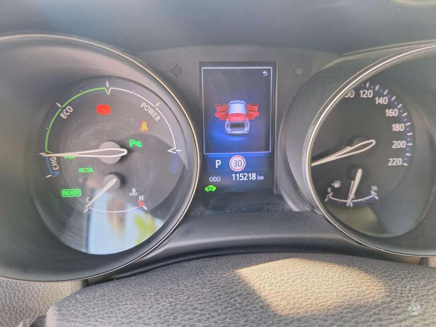 Grey Toyota C-HR 2019 in Anyksciai, with an engine capacity of 1.80 L and mileage of 115 thousand km for 15799 €, photo 13 on AUTOMOTO.COM.LV