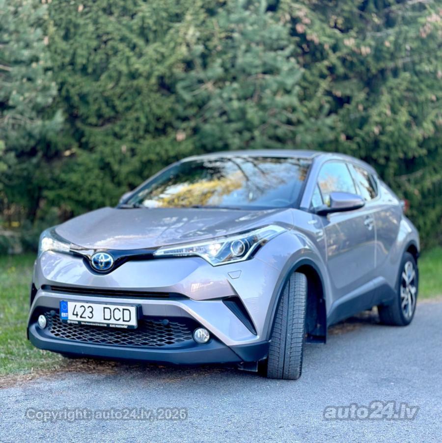 Grey Toyota C-HR 2019 in Tallinn, with an engine capacity of 1.80 L and mileage of 139 thousand km for 16800 €, photo 1 on AUTOMOTO.COM.LV