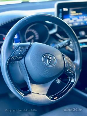 Grey Toyota C-HR 2019 in Tallinn, with an engine capacity of 1.80 L and mileage of 139 thousand km for 16800 €, photo 9 on AUTOMOTO.COM.LV