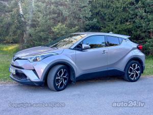 Grey Toyota C-HR 2019 in Tallinn, with an engine capacity of 1.80 L and mileage of 139 thousand km for 16800 €, photo 13 on AUTOMOTO.COM.LV