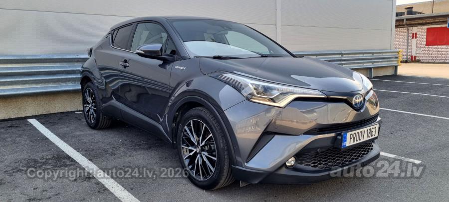 Grey Toyota C-HR 2019 in Tallinn, with an engine capacity of 1.80 L and mileage of 30 thousand km for 19890 €, photo 5 on AUTOMOTO.COM.LV