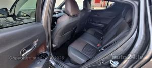 Grey Toyota C-HR 2019 in Tallinn, with an engine capacity of 1.80 L and mileage of 30 thousand km for 19890 €, photo 21 on AUTOMOTO.COM.LV