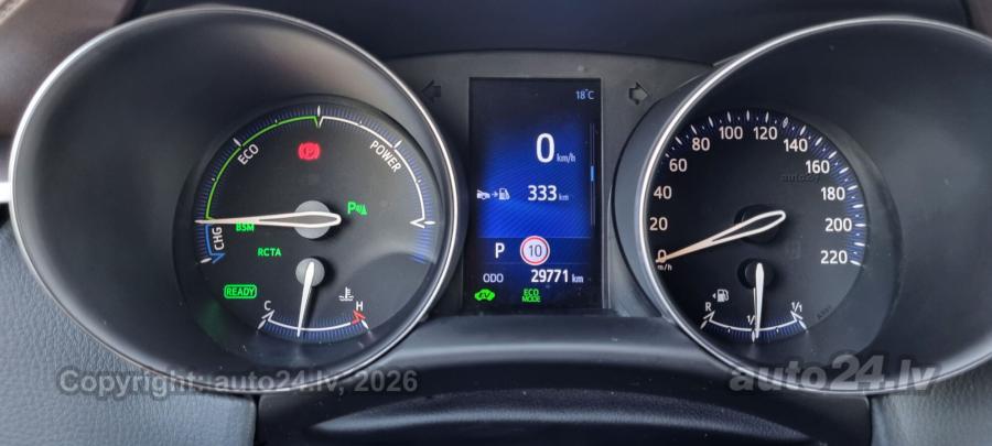 Grey Toyota C-HR 2019 in Tallinn, with an engine capacity of 1.80 L and mileage of 30 thousand km for 19890 €, photo 24 on AUTOMOTO.COM.LV