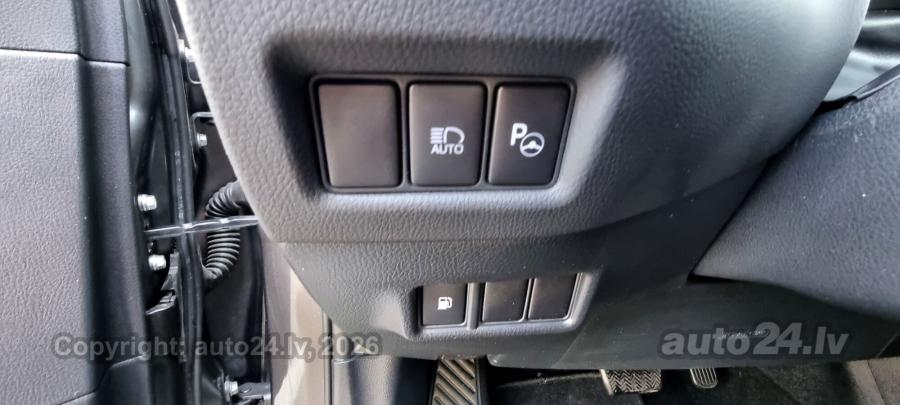 Grey Toyota C-HR 2019 in Tallinn, with an engine capacity of 1.80 L and mileage of 30 thousand km for 19890 €, photo 27 on AUTOMOTO.COM.LV