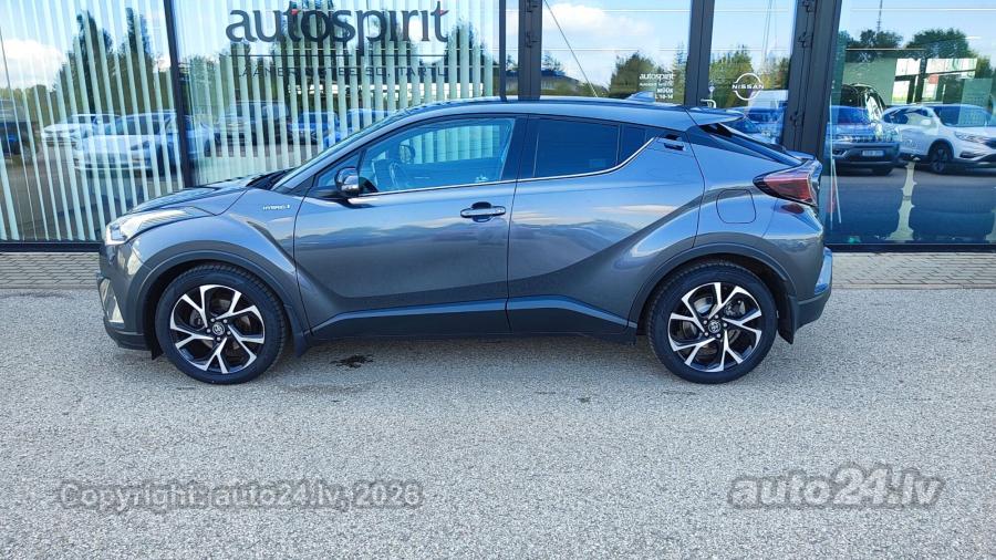 Серый Тойота C-HR 2019 в Тарту, объемом двигателя 1.80 л и пробегом 80 тыс. км за 17990 €, фото 3 на AUTOMOTO.COM.LV
