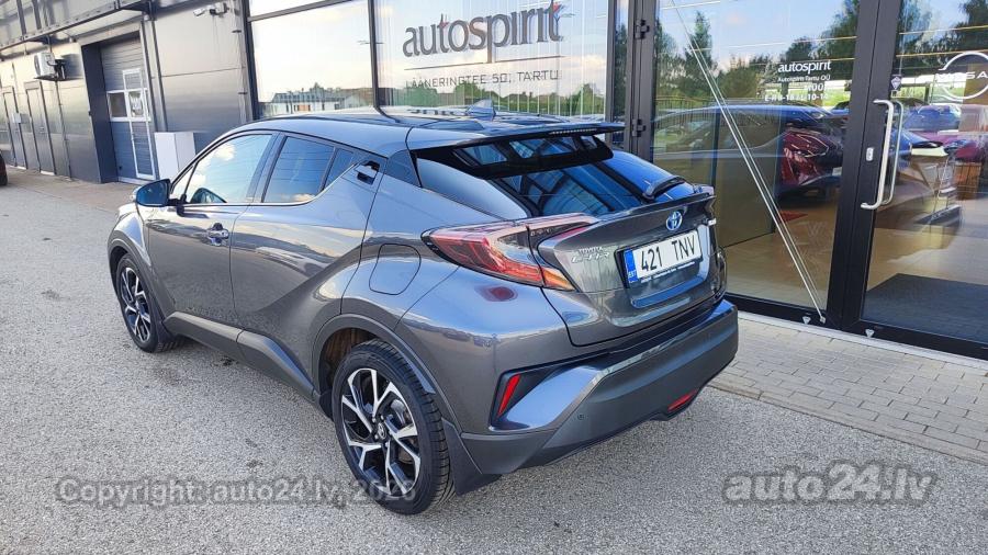 Серый Тойота C-HR 2019 в Тарту, объемом двигателя 1.80 л и пробегом 80 тыс. км за 17990 €, фото 4 на AUTOMOTO.COM.LV