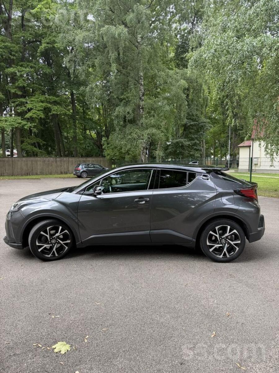 Pelēks Toyota C-HR 2019 Rīga, ar dzinēja tilpumu 2.00 L un nobraukumu 65 tūkst. km par 17900 €, foto 5 vietnē AUTOMOTO.COM.LV