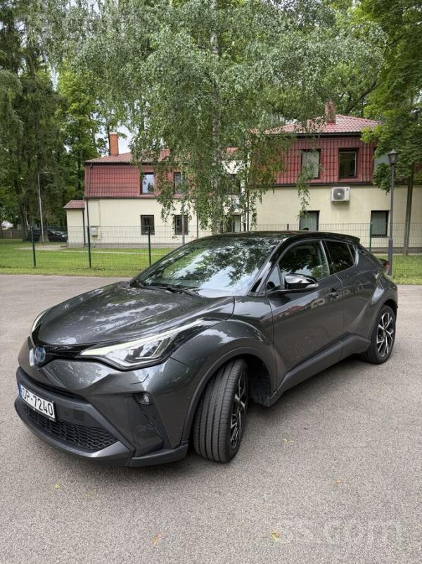 Pelēks Toyota C-HR 2019 Rīga, ar dzinēja tilpumu 2.00 L un nobraukumu 65 tūkst. km par 17900 €, foto 6 vietnē AUTOMOTO.COM.LV