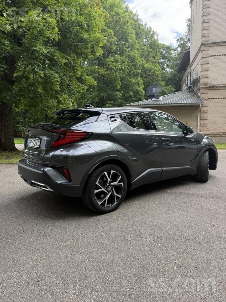 Pelēks Toyota C-HR 2019 Rīga, ar dzinēja tilpumu 2.00 L un nobraukumu 65 tūkst. km par 17900 €, foto 8 vietnē AUTOMOTO.COM.LV