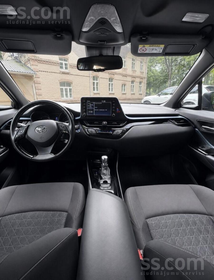 Pelēks Toyota C-HR 2019 Rīga, ar dzinēja tilpumu 2.00 L un nobraukumu 65 tūkst. km par 17900 €, foto 11 vietnē AUTOMOTO.COM.LV
