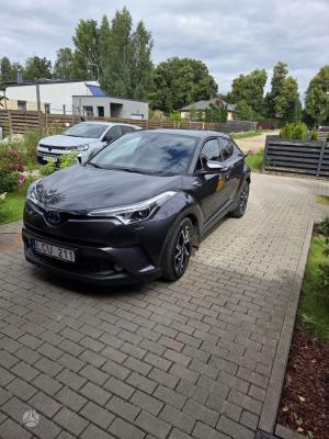 Grey Toyota C-HR 2019 in Vilnius, with an engine capacity of 1.80 L and mileage of 159 thousand km for 16000 €, photo 5 on AUTOMOTO.COM.LV
