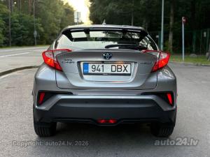 Pelēks Toyota C-HR 2019 Tallina, ar dzinēja tilpumu 1.80 L un nobraukumu 240 tūkst. km par 13200 €, foto 5 vietnē AUTOMOTO.COM.LV