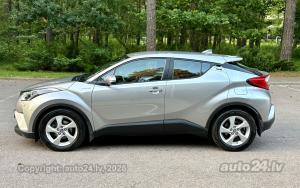 Pelēks Toyota C-HR 2019 Tallina, ar dzinēja tilpumu 1.80 L un nobraukumu 240 tūkst. km par 13200 €, foto 6 vietnē AUTOMOTO.COM.LV