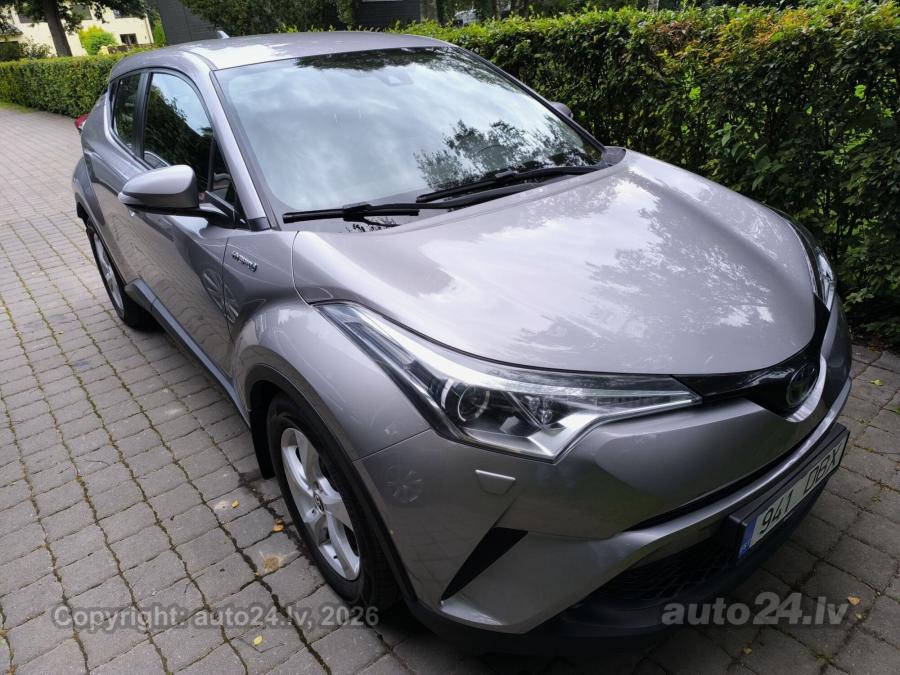 Серый Тойота C-HR 2019 в Таллин, объемом двигателя 1.80 л и пробегом 247 тыс. км за 14900 €, фото 3 на AUTOMOTO.COM.LV
