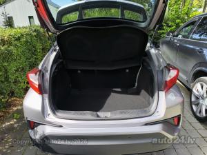 Серый Тойота C-HR 2019 в Таллин, объемом двигателя 1.80 л и пробегом 247 тыс. км за 14900 €, фото 12 на AUTOMOTO.COM.LV