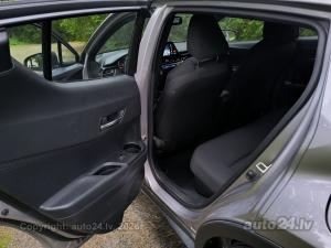 Серый Тойота C-HR 2019 в Таллин, объемом двигателя 1.80 л и пробегом 247 тыс. км за 14900 €, фото 21 на AUTOMOTO.COM.LV